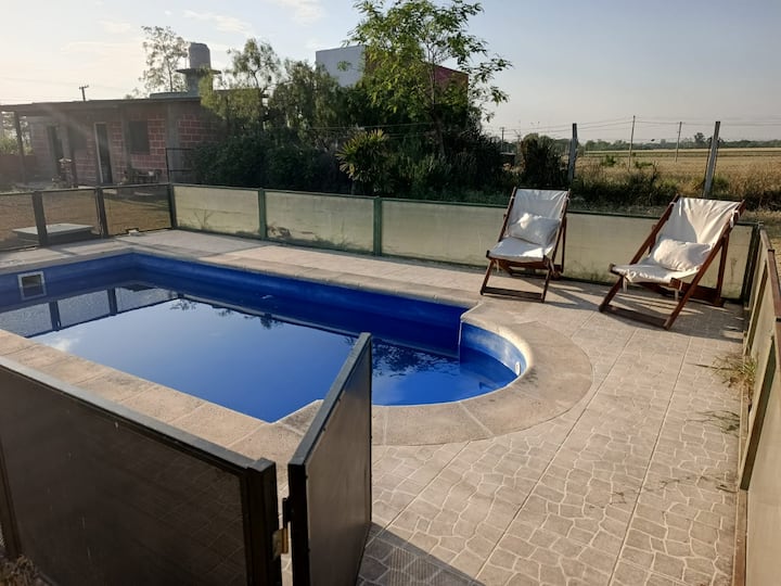 Acogedora Cabaña Con Piscina Y Desayuno Incluido - San Salvador de Jujuy