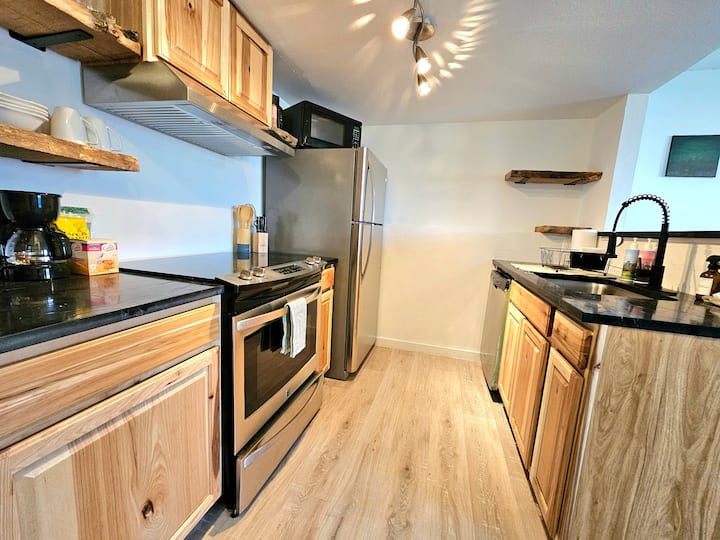 Denver Studio Apt | Pool | Wi-fi | Loretto Hights - Denver