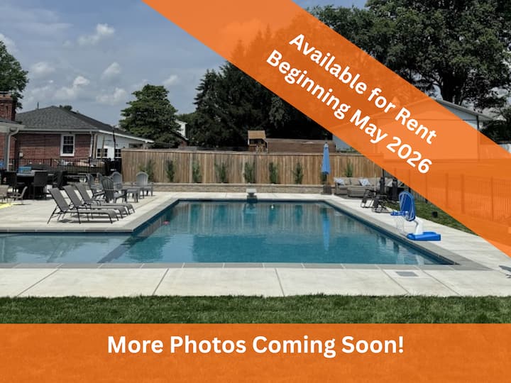 Downtown Middletown Poolside Stay - Frederick, MD