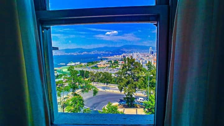 Muhteşem Manzaralı, Variante Hotel Konak - İzmir Il