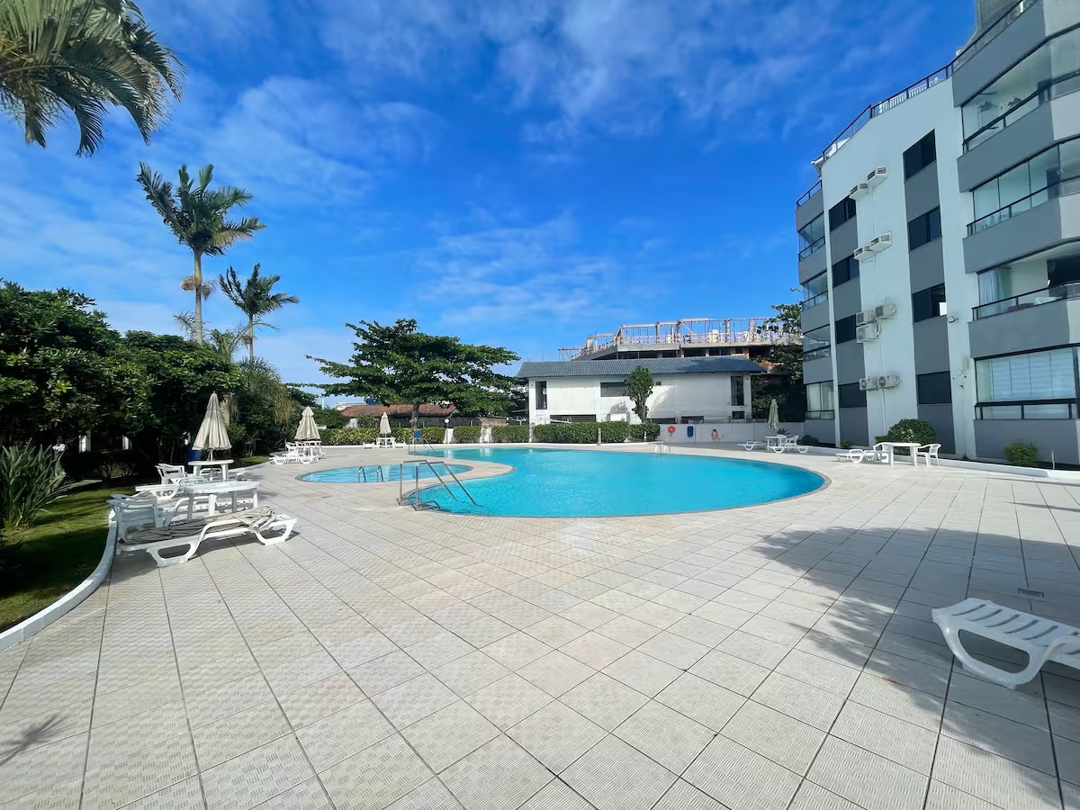 Apartamento frente al mar con piscina - Departamentos en renta en ...