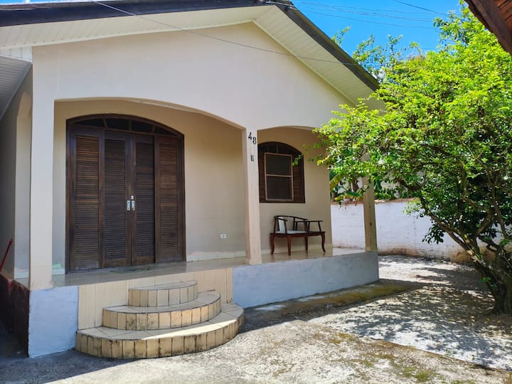 Casa Acerola - 900 Mts Do Centro -  8 Pessoas - Morretes