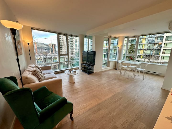 Luxury Condo 2 Bedroom Richmond Center - Richmond