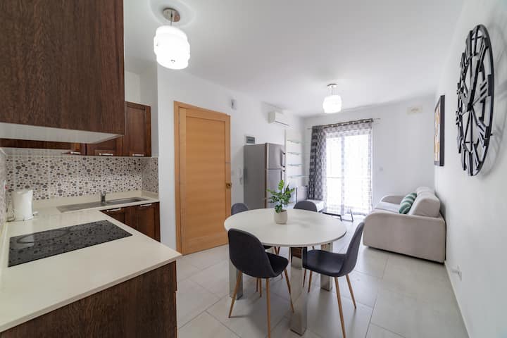 Paceville Central Suites 4 - Pembroke, Malta