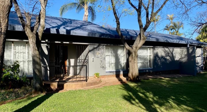 La Bushka Guest House - Bela-Bela