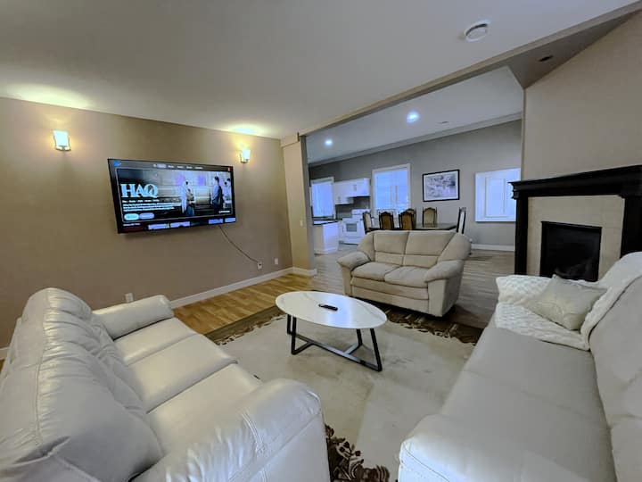 Modern 2br Walk-out Suite | 2 Baths | Uppermission - Kelowna