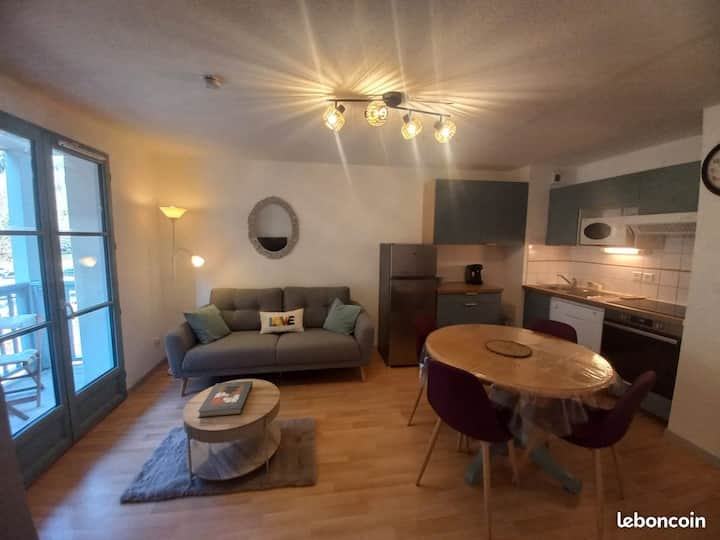 T2 Bis Avec Place De Parking Couverte Privative - Cauterets