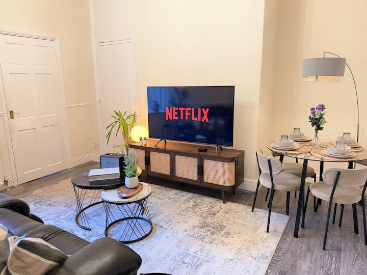 Contractors! | Available June | 2br | Free Parking - Newcastle upon Tyne