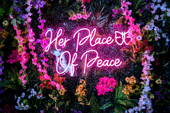 Lakefront Womens Empowerment & Wellness Retreat - Deltona, FL