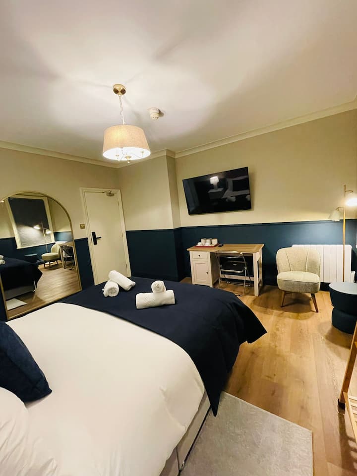 King Size Ensuite - Oxford
