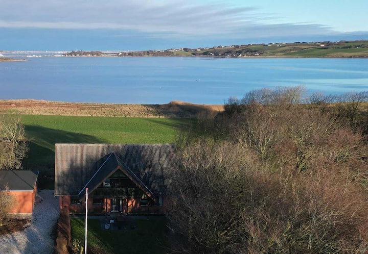 Stort Hus I Thy Direkte Ned Til Limfjorden - Danemark
