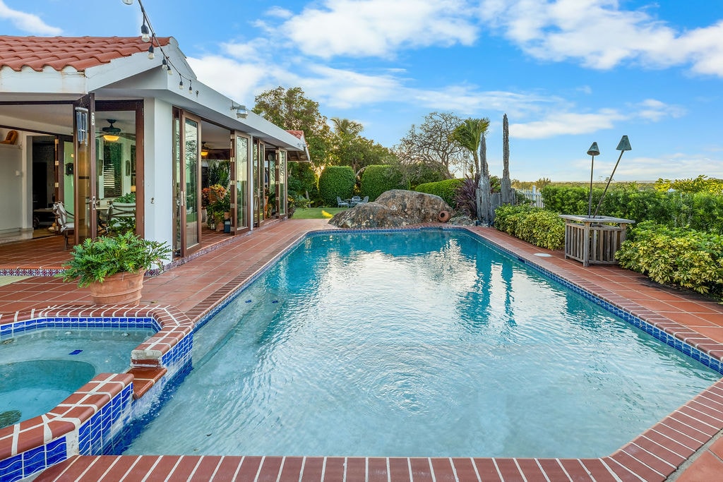 The Beach House on the Hill - Houses for Rent in Las Croabas, Fajardo ...