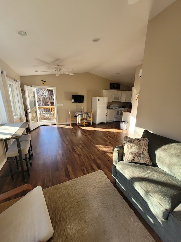 Tranquil Retreat On Little River - FloydFest