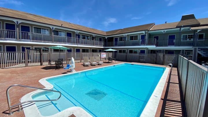 Santa Cruz Charmer | Fun Activities In Santa Cruz - Santa Cruz, CA