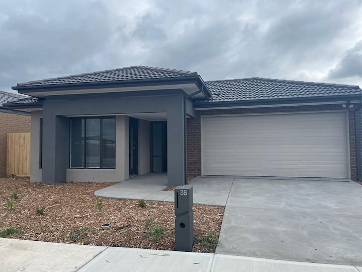 Northern Retreat - Beveridge