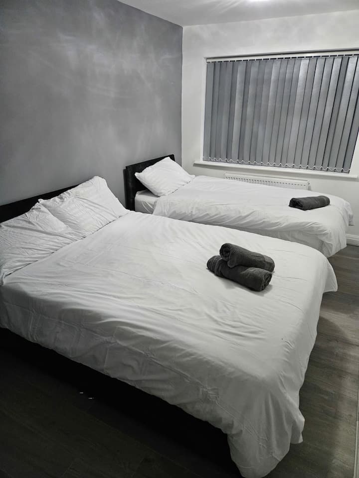 Cosy 3 Bedroom Home At The Heart Of Manchester - Oldham