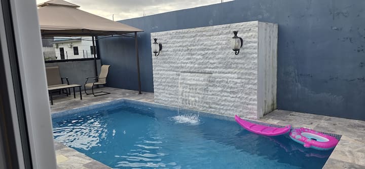 Beautiful House With Pool, Steps From The Sea - Puerto Cortés