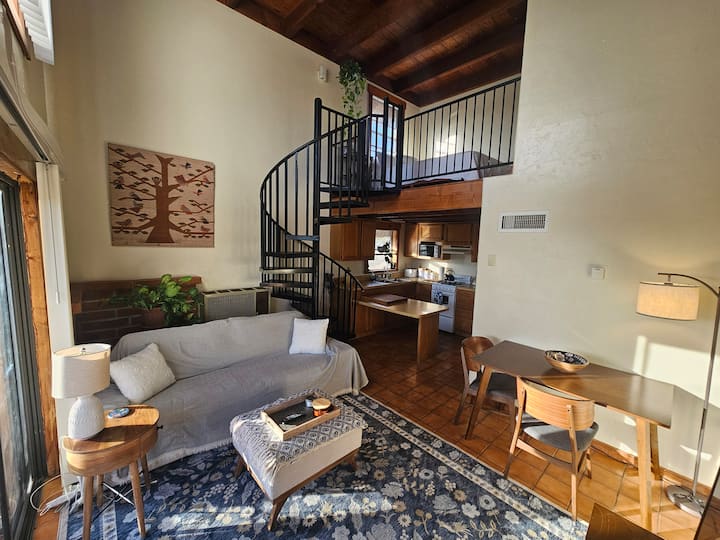 Serene Desert Getaway, 15 Min From Downtown Tucson - Tucson, AZ