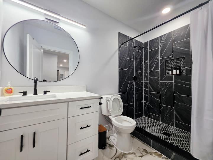 ¤2.6mi To Downtown/1.1mi To Ybor¤ - Tampa, FL