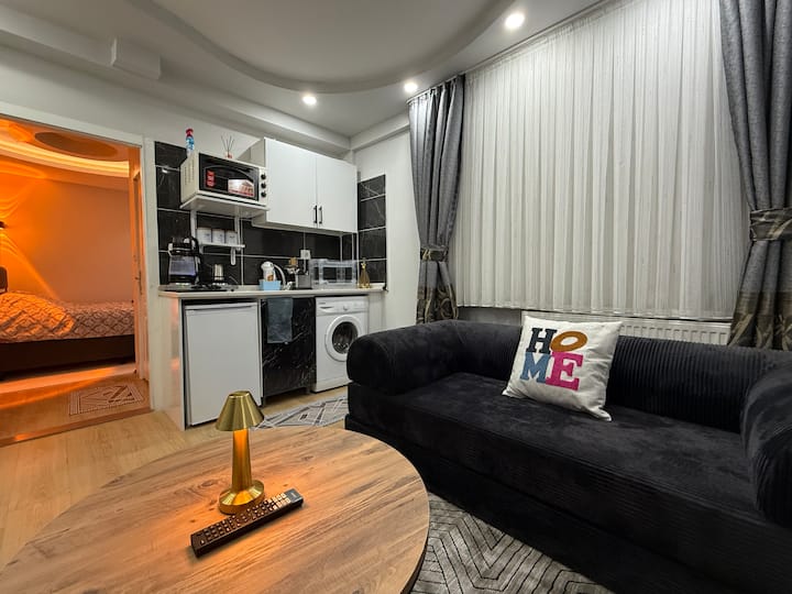 ŞEhir Merkezinde 1+1 | Konforlu | Modern | Netflix - Konya