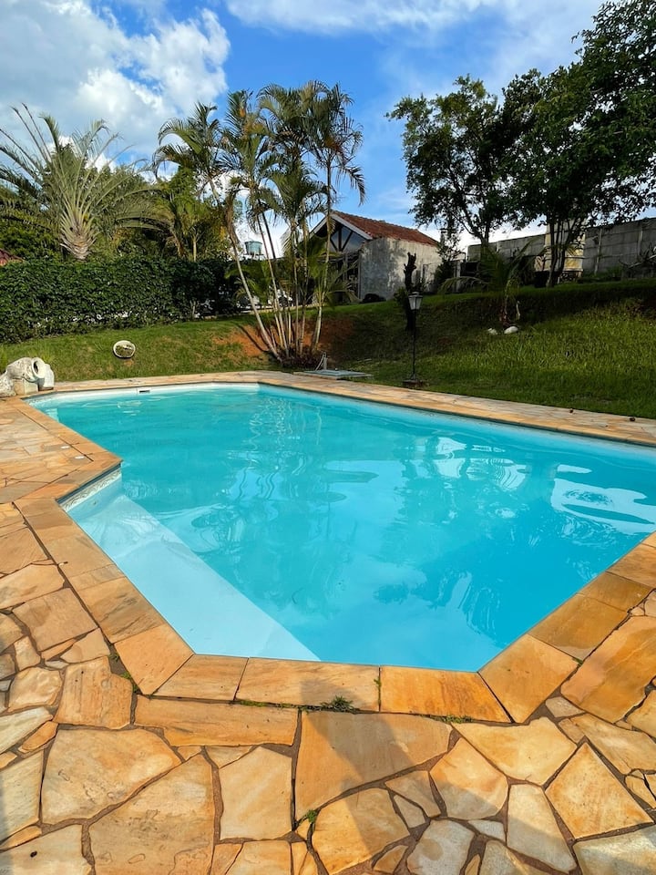 Chácara Para Aluguel, Com Piscina  E 3 Quartos. - Itatiba