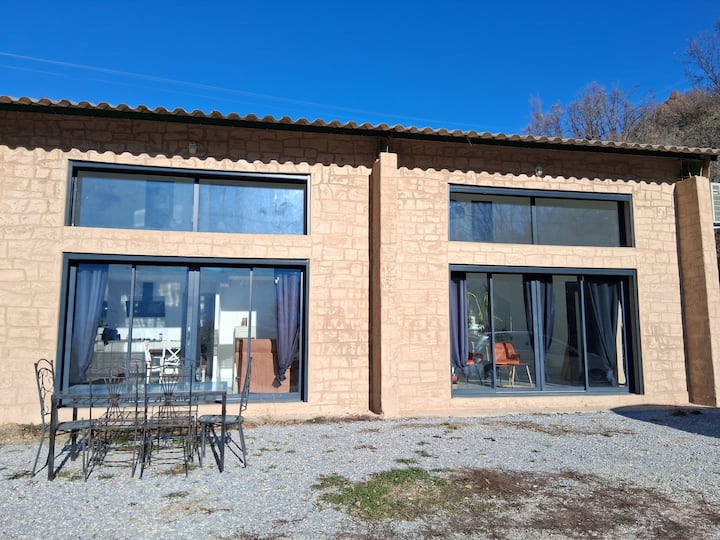 Maison Spacieuse Face à La Montagne De Lure - Sisteron