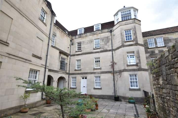 Spacious And Cosy 3 Bed Apartment - 2 Bathrooms - Bath