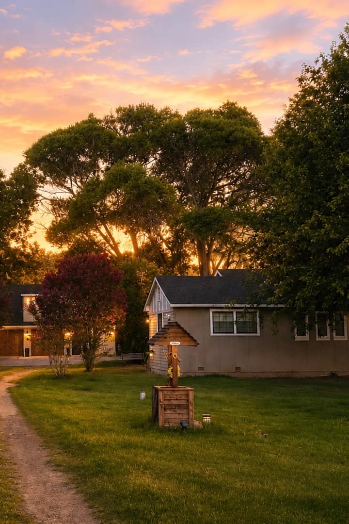 The Farmhouse - Modern Farm Stay W/creek Access - Cottonwood, AZ