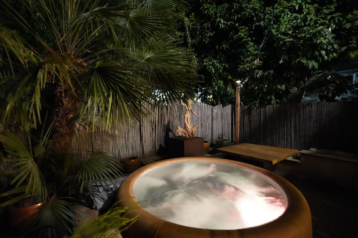 Driftwood Retreat - Sacramento, CA