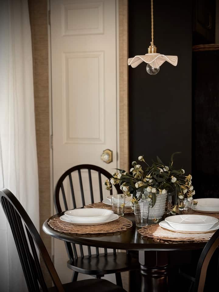 Cherry Stays - English Pond Cottage - Sand Banks