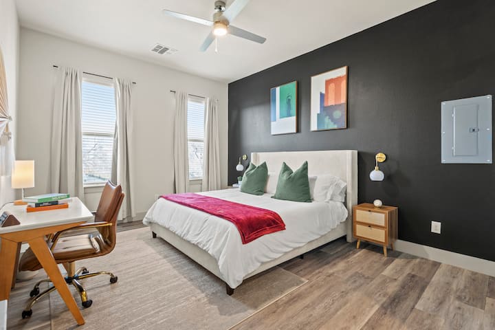 Fort Worth Executive 1 King Bed I Walk To West 7th - Fort Worth