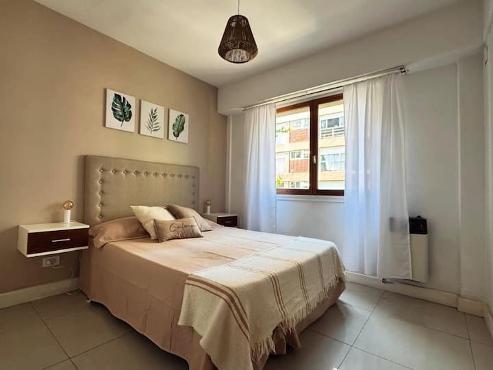 Dpto. Cerca De La Playa Con Balcón – Zona Güemes - Argentina