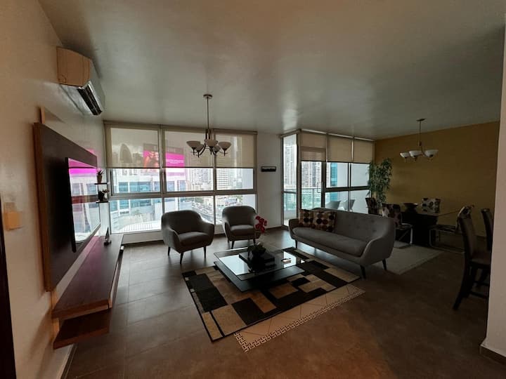 Apto Frente Al Mar Cinta Costera Ave Balboa - Playa Blanca, Panamá