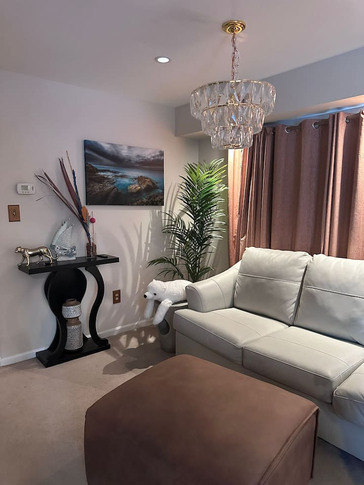 Home Getaway At Ripley Park, Pa - Chester, PA