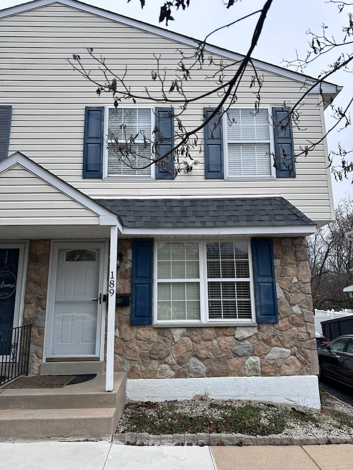 Home Getaway At Burk Avenue, Ripley Park, Pa! - Chester, PA