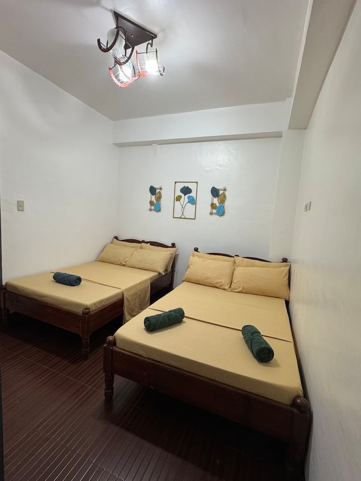 Cozy Family Room For 4 - Coron