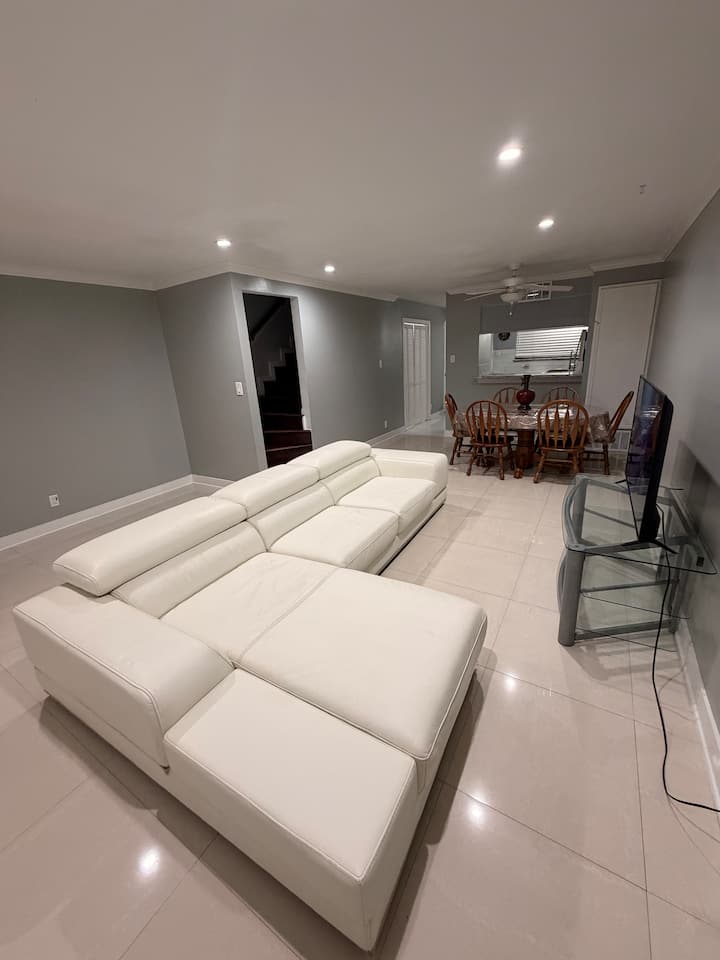 Spacious 2 Story Condo Near Galleria Htx - Houston, TX