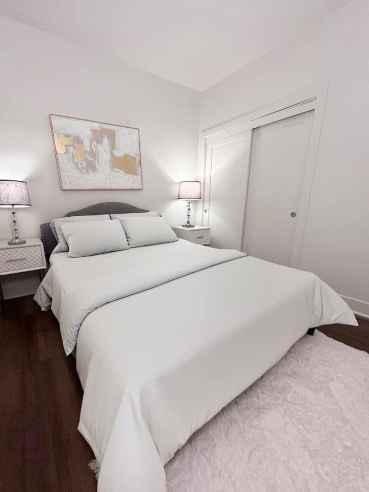 Marina Del Rey · Sleeps Up To 6 · 1br + Office - Marina del Rey