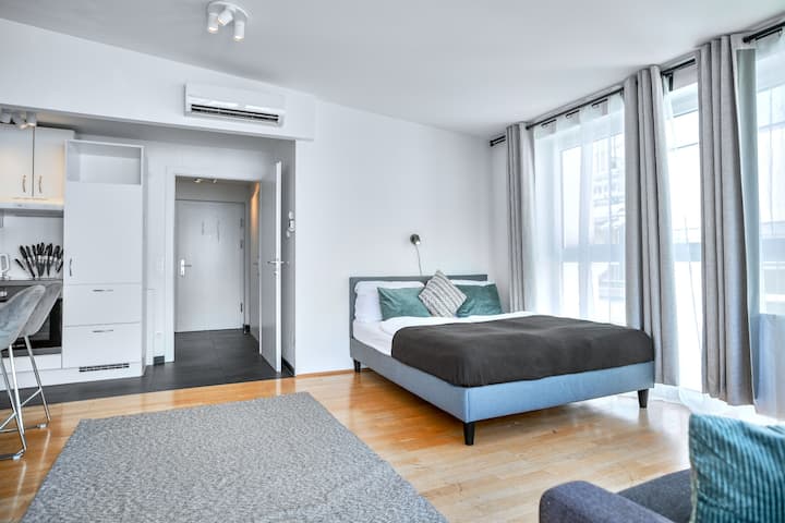 Vienna’s Mariahilfer Mile | Terrace Hideaway - Wien