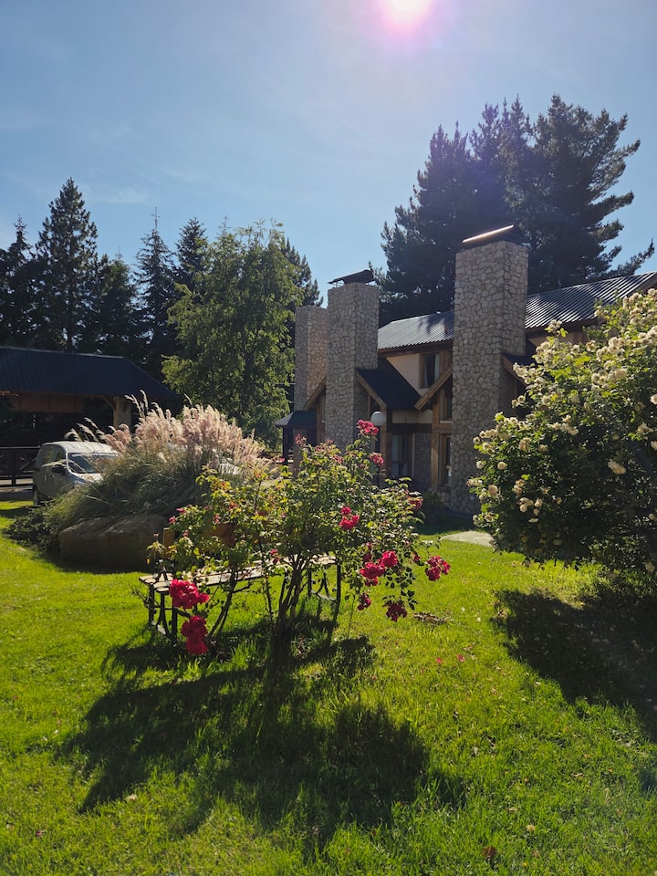 Ayelen Andina Esquel - Esquel