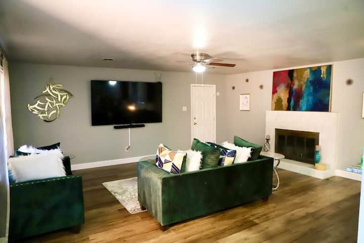 Stay A While - Dallas, TX