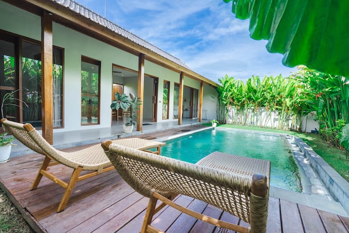 New 2bdr Villa 900m From Beach Seseh/canggu - Australia
