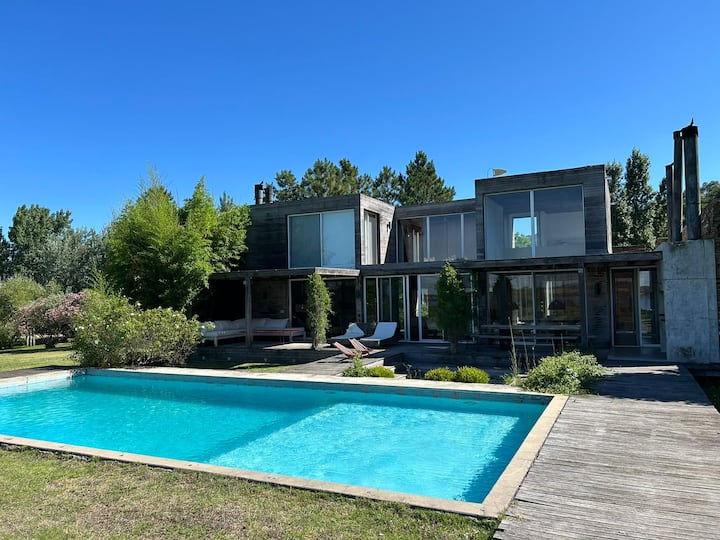 Designer Lake House Close To Punta Ballena - Sauce de Portezuelo