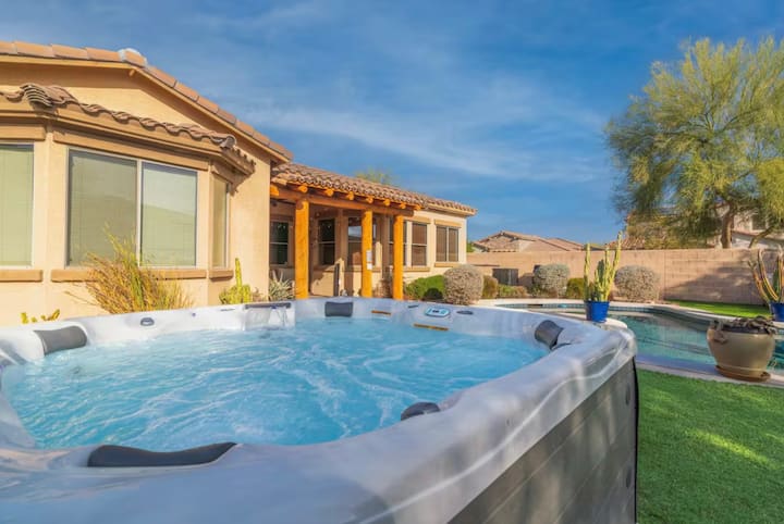 Estrella Mountain Oasis W/ Pool & Hot Tub - Goodyear, AZ