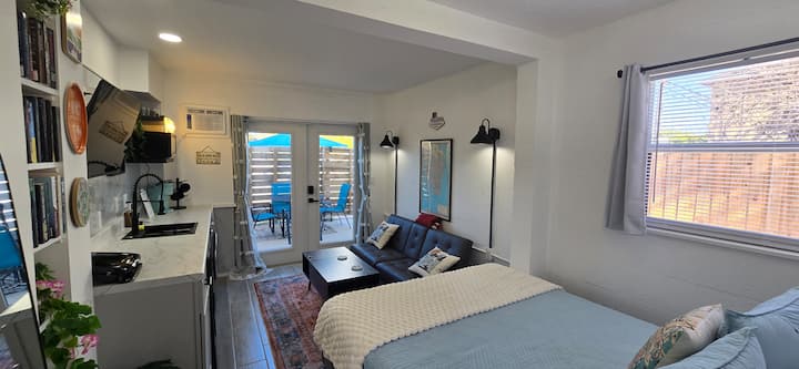 Pelican Pad In Grand Central District With W&d - St. Petersburg, FL