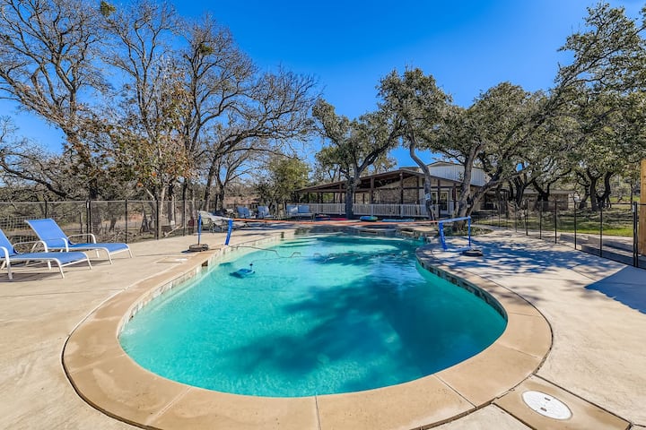 Austin 5br | Pool & Spa | Games | Indoor Fire - Austin, TX