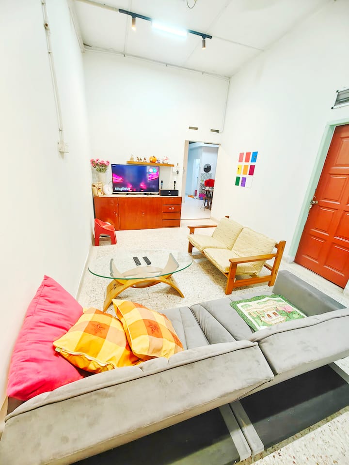 Tangkak 263 Kampung House (6-8pax) - Tangkak