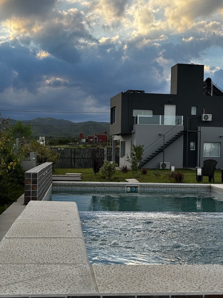 En Gracia, Tu Casa De Montaña - Alta Gracia