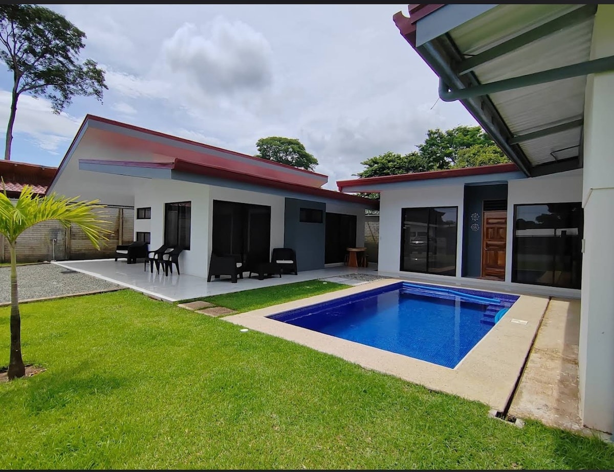 Beautiful house close to the beach 1/2 mile away - Houses for Rent in ...