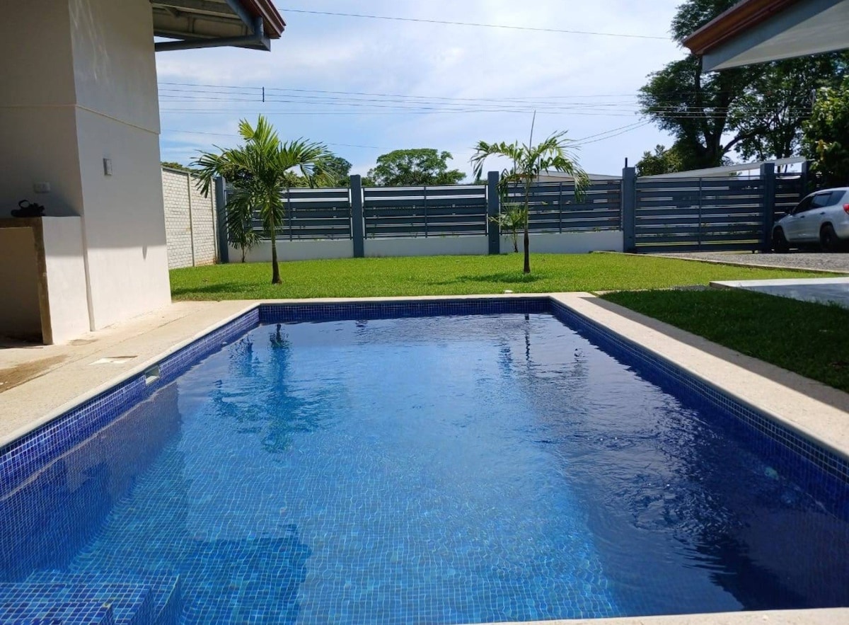 Beautiful house close to the beach 1/2 mile away - Houses for Rent in ...